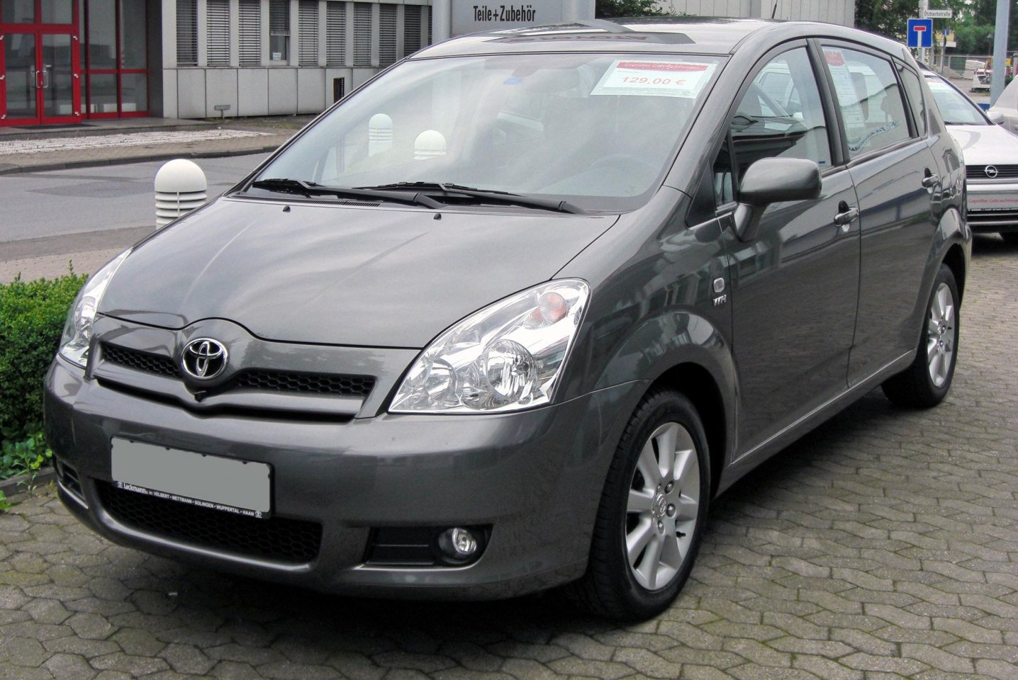 Toyota Corolla Verso technical specifications and fuel economy